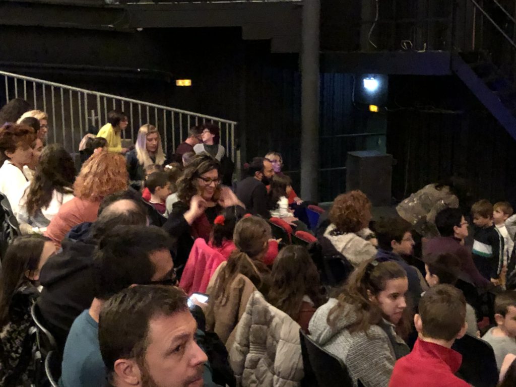 ΜΕΓΑΛΗ ΣΥΜΜΕΤΟΧΗ ΣΤΗΝ ΠΑΙΔΙΚΗ ΠΑΡΑΣΤΑΣΗ ΠΟΥ ΟΡΓΑΝΩΣΕ Ο ΣΥΛΛΟΓΟΣ ΜΑΣ ΓΙΑ ...
